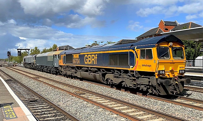 [wnxx] Pictures - 66704 69001 66794 0O69 040521