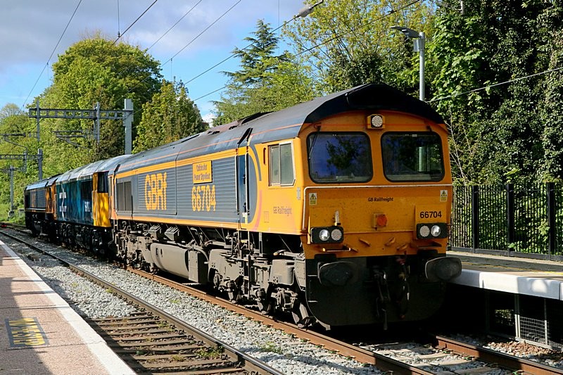 [wnxx] Pictures - 66704 69002 66798 0M69 050521