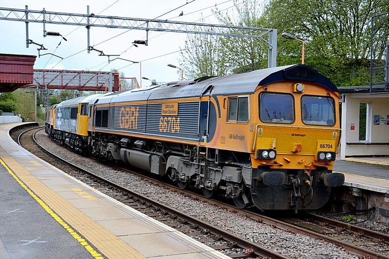 [wnxx] Pictures - 66704 69002 66798 0M69 050521