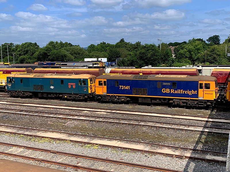 [wnxx] Pictures - 69001 Class 73s Tonbridge Yard 230721