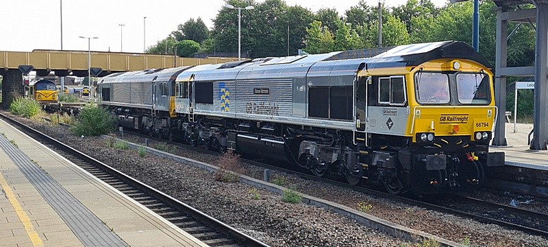 [wnxx] Pictures - 66794 66799 69001 4M04 020821