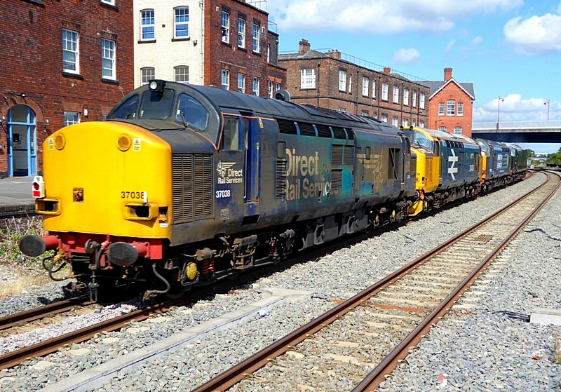 [wnxx] Pictures - 37521 37259 37409 37038 0Z37 040822