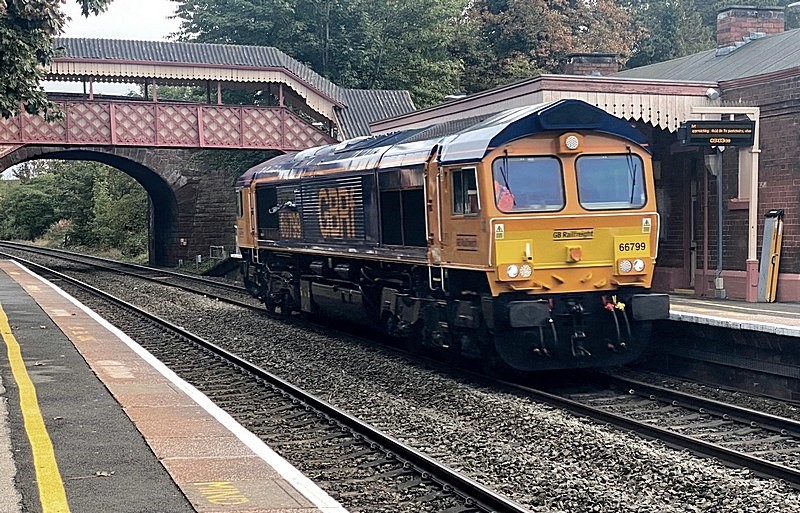 [wnxx] Pictures - 66799 0Z96/Naming 270922