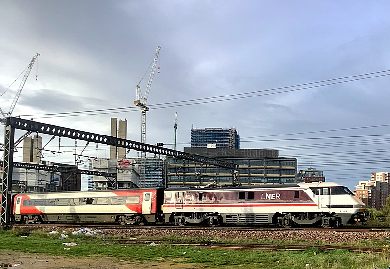 [wnxx] Pictures - 91105 91130 Leeds 301022