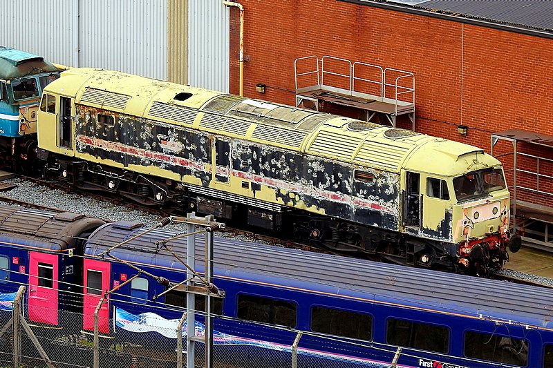 [wnxx] Pictures - 67002 47703 47714 Wabtec Doncaster 221122