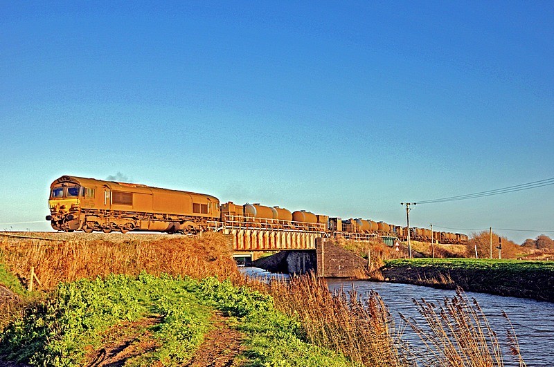 [wnxx] Pictures - RHTT Lit/Traction 201222