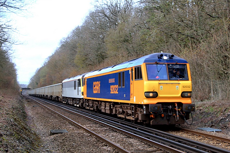 [wnxx] Pictures - 92032 92044 4B37 240323