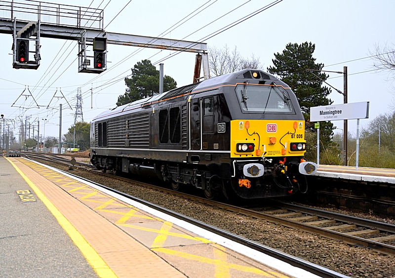 [wnxx] Pictures - 67006 Ipswich/Manningtree 290323