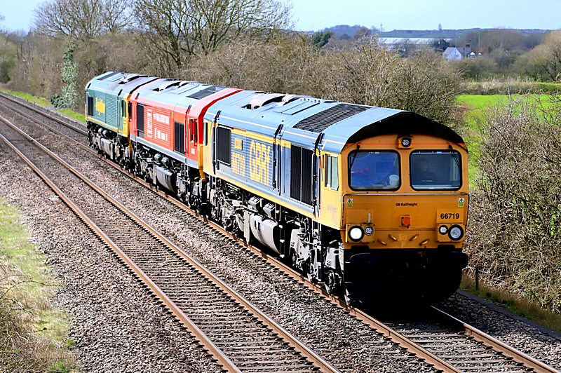 [wnxx] Pictures - 66719 66136 66562 0D44 300323