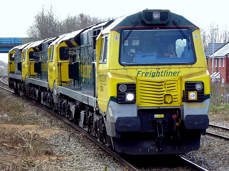 [wnxx] Pictures - 70004 70010 70014 0Z70 300323