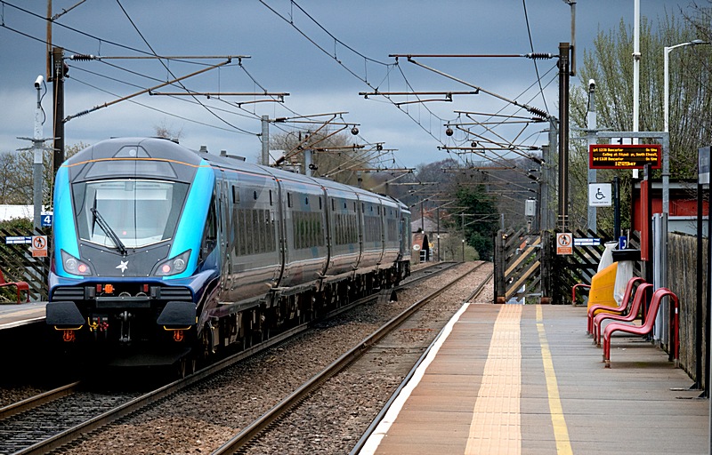 [wnxx] Pictures - 68034 Sandal & Agbrigg 010423