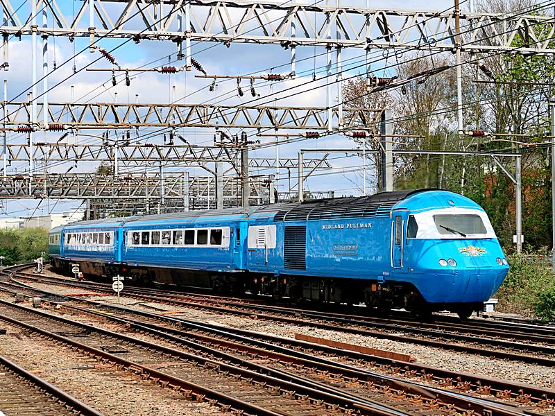 [wnxx] Pictures - 43046 43055 Crewe 250423