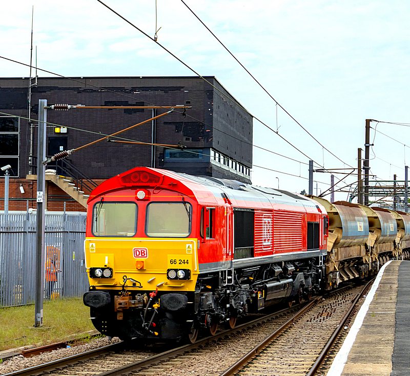[wnxx] Pictures - 66244 Doncaster 180523