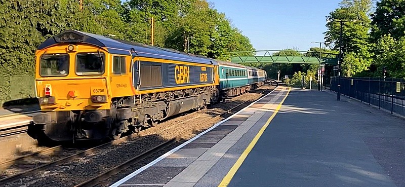 [wnxx] Pictures - 66706 66736 Barrow Hill Rail Ale Tour 200523