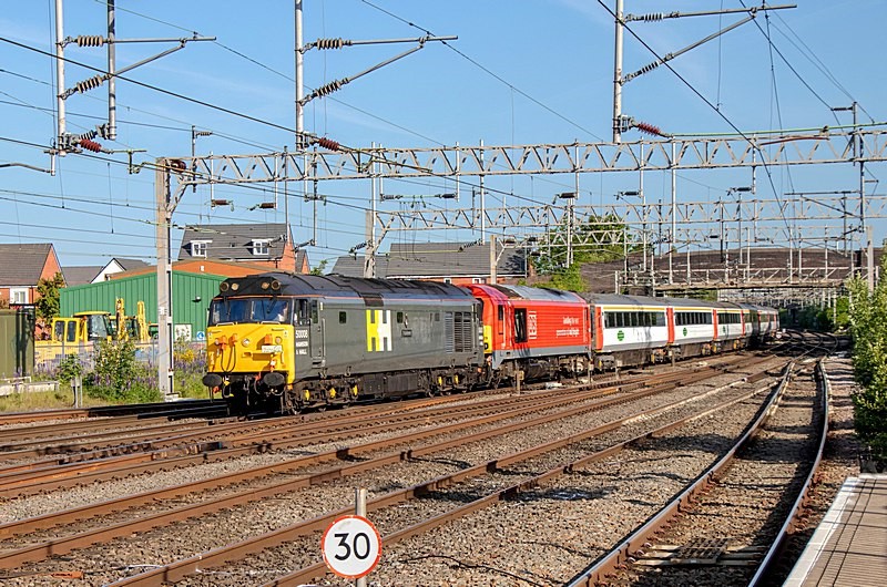 [wnxx] Pictures - 50008 67028 The Retro Devon Belle II 270523