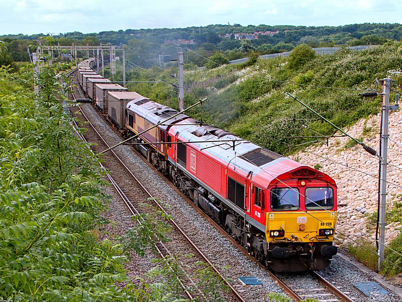 [wnxx] Pictures - 66206 66002 Milton Malsor 240623