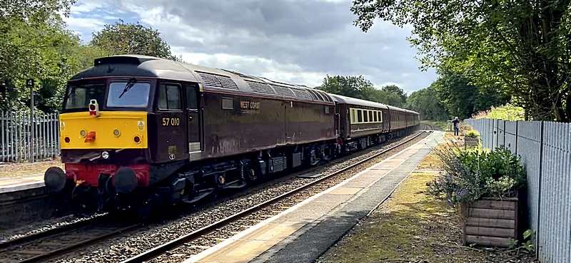 [wnxx] Pictures - 57314 57010 WCRC Charter 120823