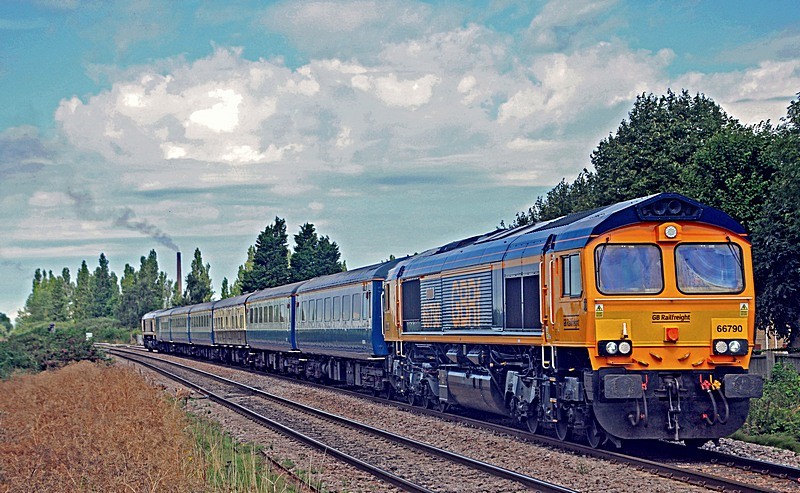 [wnxx] Pictures - 66790 66798 GBRf Naming Charters 160823