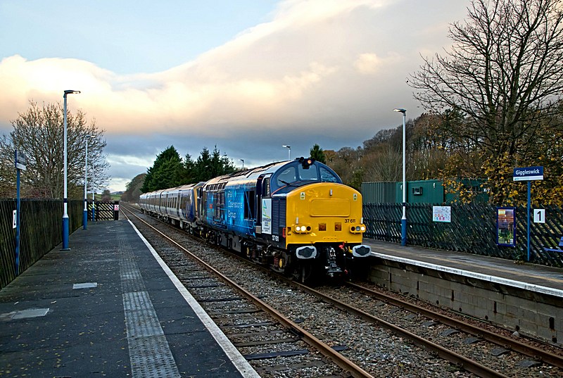 [wnxx] Pictures - 37611 331002 Giggleswick 211123