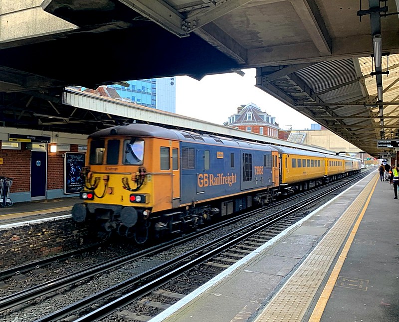 [wnxx] Pictures - 73965 73963 Woking 221123