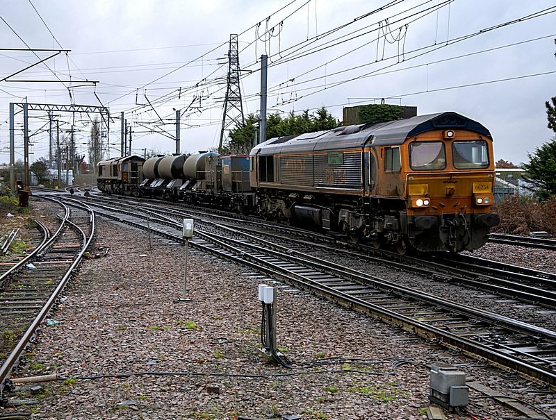 [wnxx] Pictures - RHTT 291123-071223