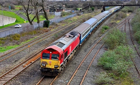 [wnxx] Pictures - 66070 66050 The Cwm and Glo 090324