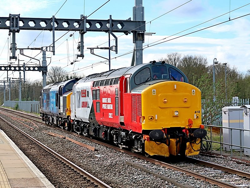 [wnxx] Pictures - 37418 0V74 37418 37611 0M57 210324