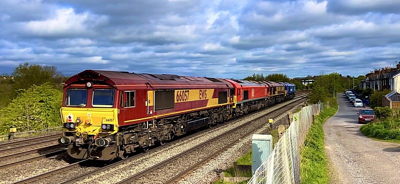 [wnxx] Pictures - Loco Pairings/Combinations 200424-290424