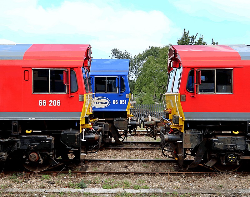 [wnxx] Pictures - 66206 66051 66165 Didcot 180924