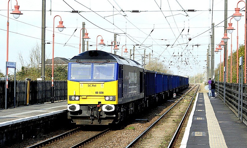 [wnxx] Pictures - 60028 0Z82 56103 60028 6Z84 251024