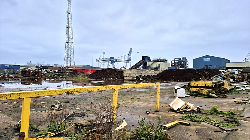 [wnxx] Pictures - 325012 325006 325013 Sims Metals Newport Docks 071124