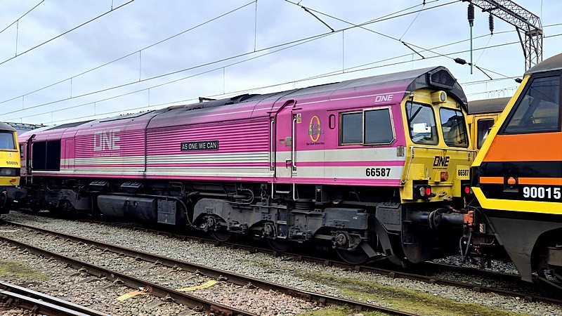 [wnxx] Pictures - Crewe Basford Hall 010225