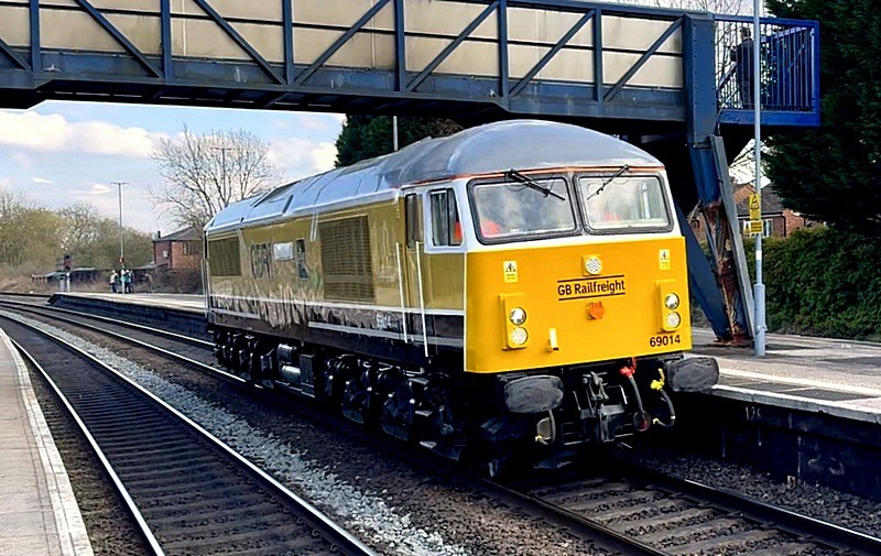 [wnxx] Pictures - 69014 0M45 200325