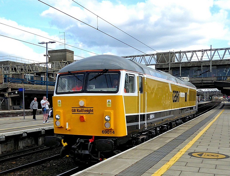 [wnxx] Pictures - 69014 0M45 200325