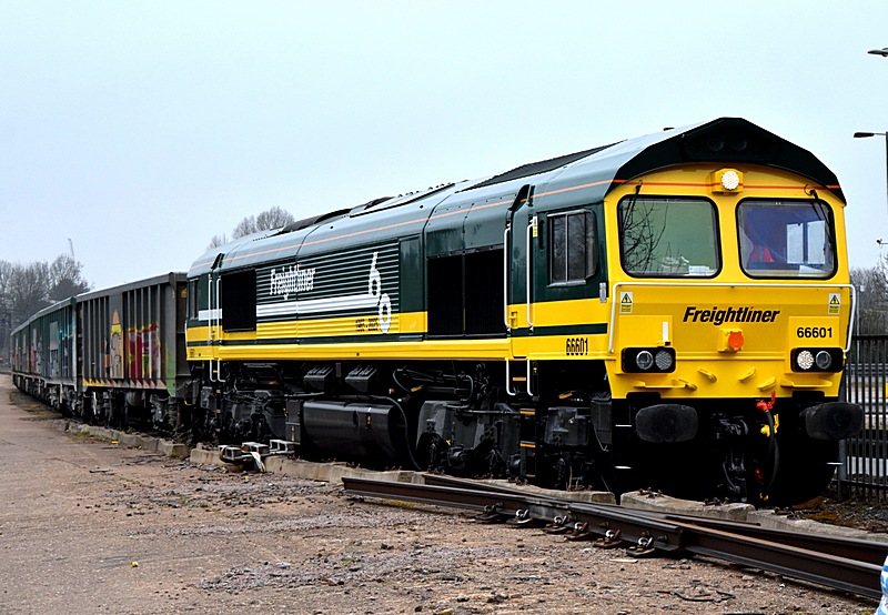 [wnxx] Pictures - 66601 70011 Northampton/Tunstead Diagram 270325