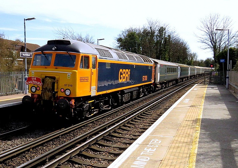 [wnxx] Pictures - 57310 66725 The Kentish Maiden 290325