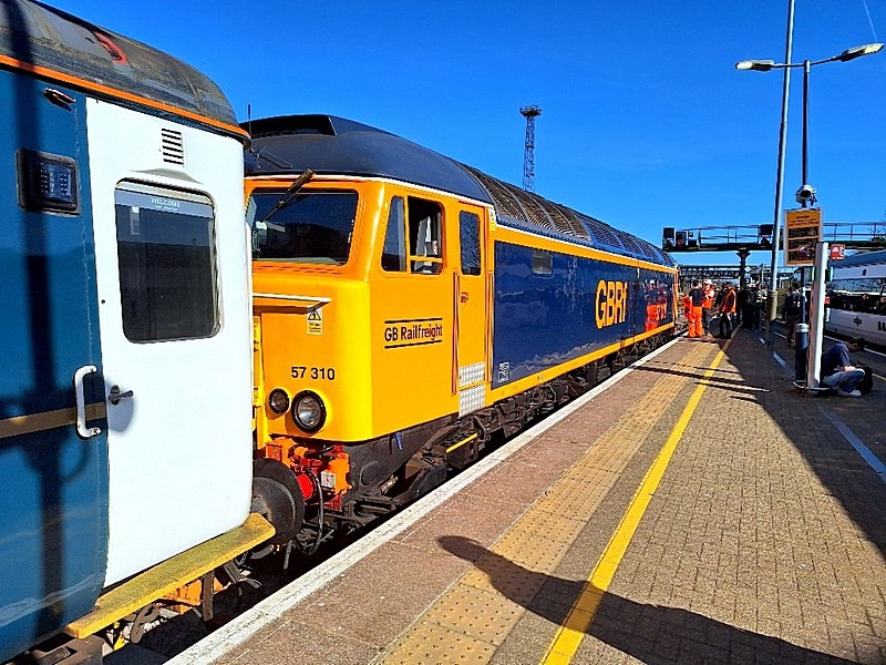 [wnxx] Pictures - 57310 66725 The Kentish Maiden 290325