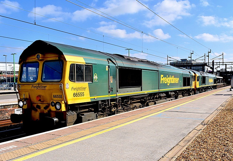 [wnxx] Pictures - Portfolio 040425