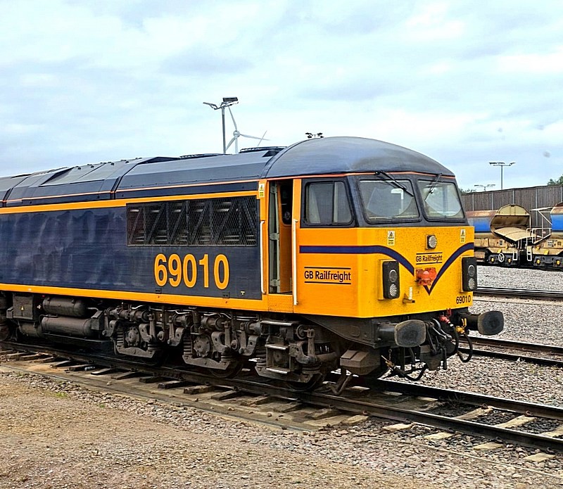 [wnxx] Pictures - 57303 66311 69010 Sale of the Century 030525