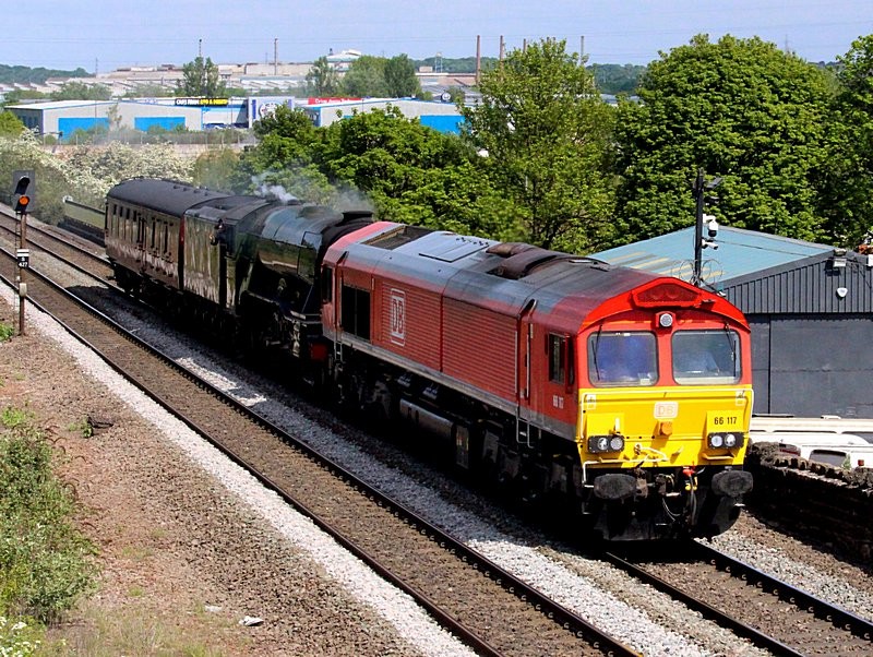 [wnxx] Pictures - 37409 60007 5Z07 66117 60103 5Z81 060525