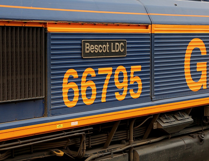 [wnxx] Pictures - 66795 Clapham Junction 220525