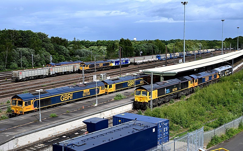 [wnxx] Pictures - Doncaster Decoy/RMT 310525 010625