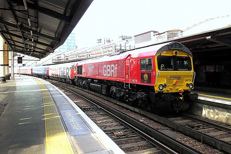 [wnxx] Pictures - 66710 66719 35028 Waterloo 180725