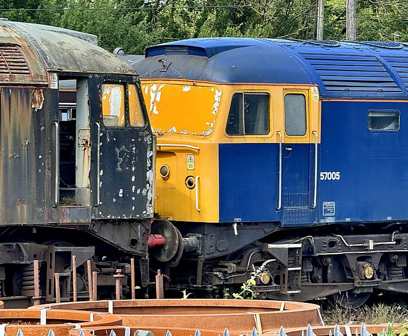 [wnxx] Pictures - 37712 47355 47768 57005 Carnforth 160725