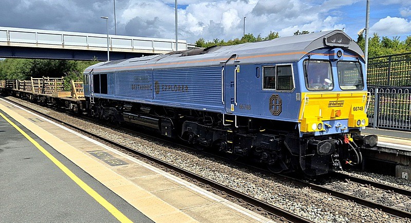 [wnxx] Pictures - 66748 69015 6O01 280725