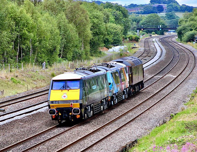 [wnxx] Pictures - 57008 91105 91110 0Z32 290725