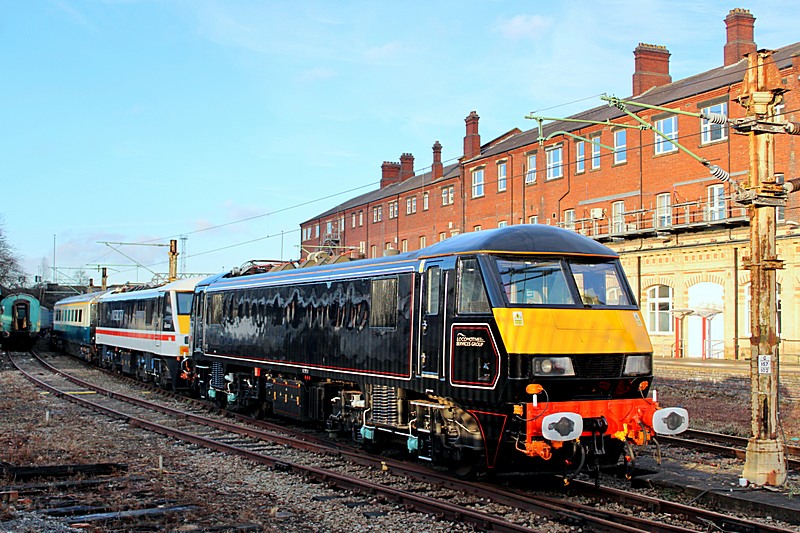 [wnxx] Pictures - 90026 90001 Crewe 161225